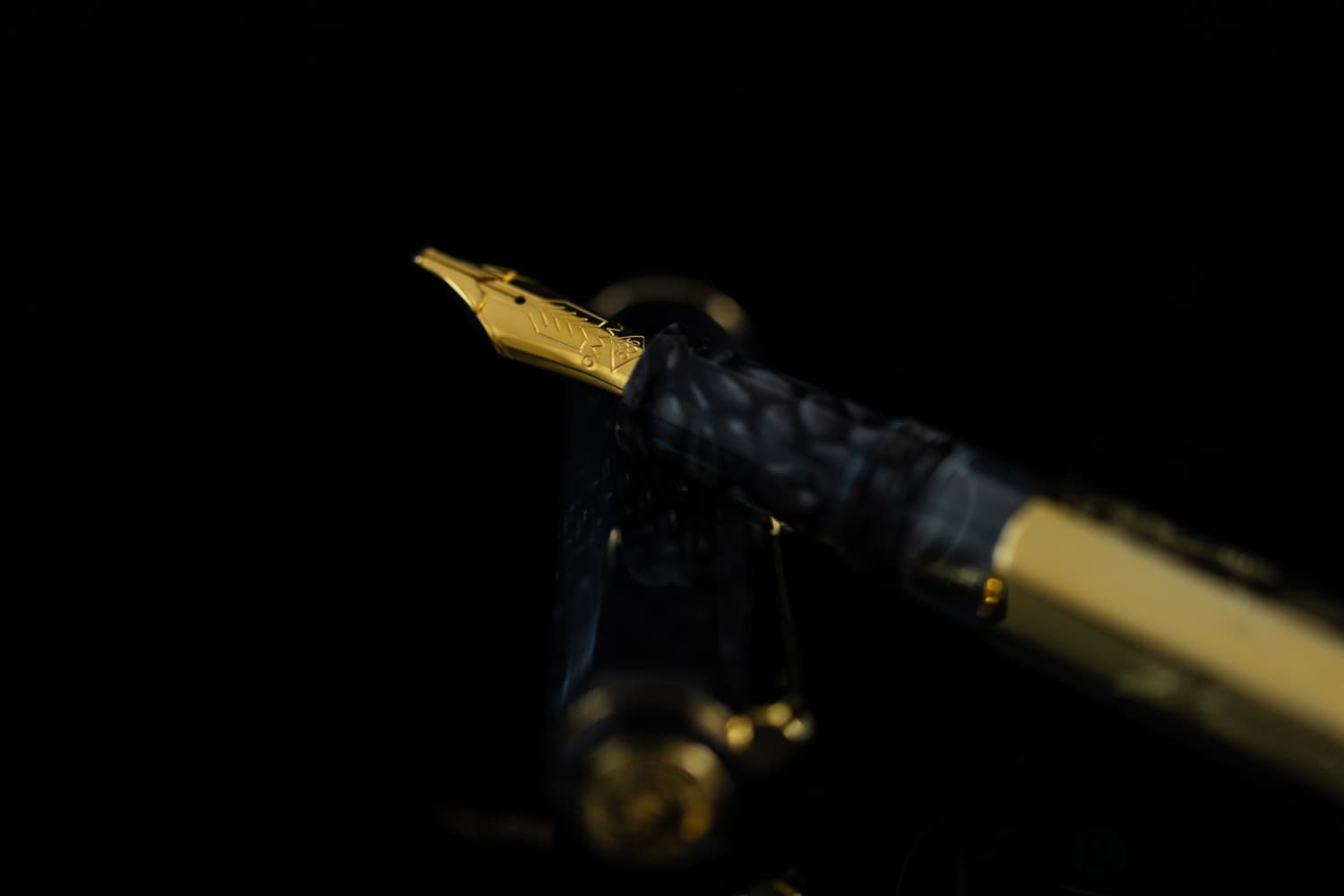 Omas King Cobra Fountain Pen with Cobra Stack Nib - Limited Edition ...