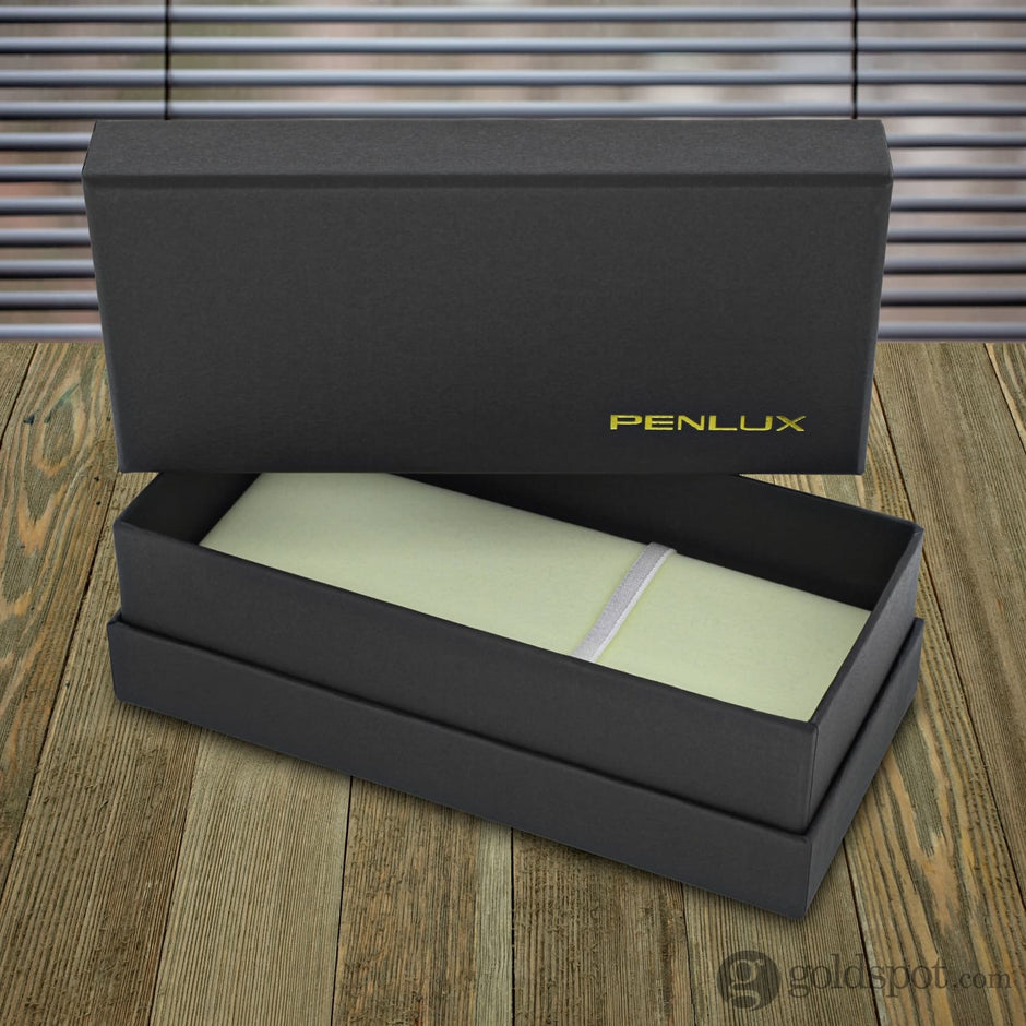 Penlux Masterpiece Delgado Fountain Pen in Firefly - Goldspot Pens