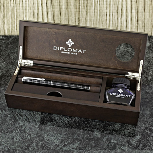 Diplomat Wooden Desk Case with Ink in Wenge - Goldspot Pens