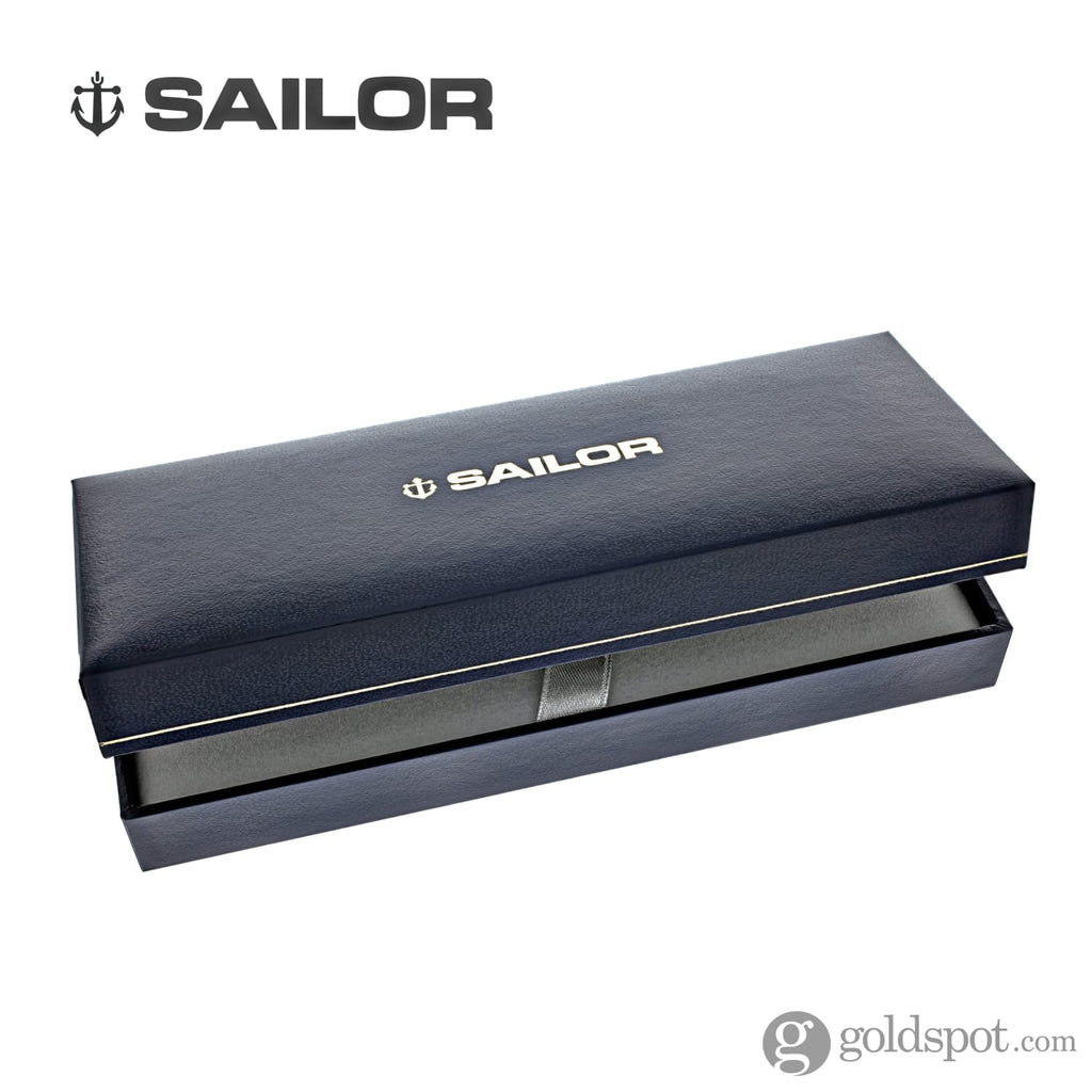 Sailor Pro Gear Regular Fountain Pen in Lucky Charm Green - 21kt Gold ...